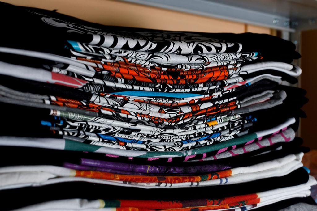 การสกรีน DTG กับ DFT แตกต่างกันอย่างไร? – FastMaker